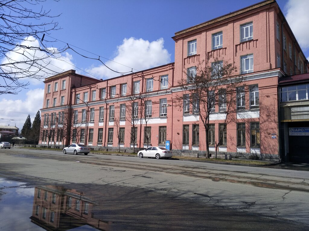 Askeri okullar FGKOU Severo-Kavkazskoye Suvorovskoye Voyennoye Uchilishche, Vladikavkaz, foto