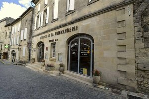 Otel Auberge de la Commanderie, Saint‑Émilion, foto
