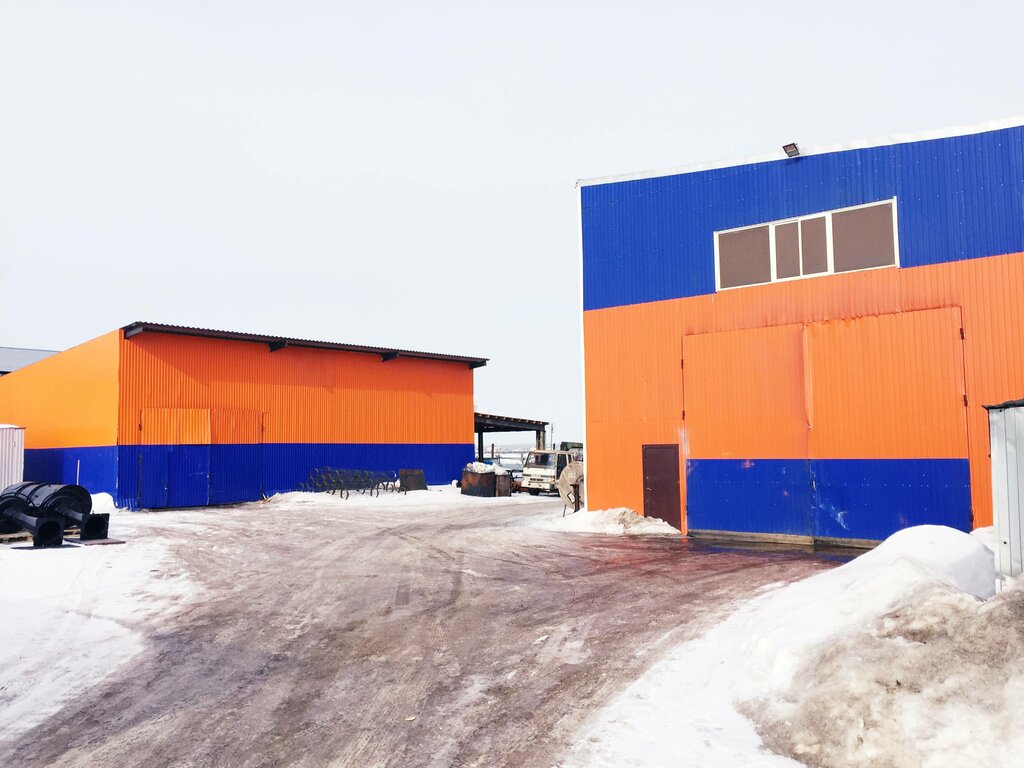 Isıtma sistemleri ve ekipmanları Sverdlovsky zavod teplotekhnicheskogo oborudovaniya i metallokonstruktsy, Yekaterinburg, foto