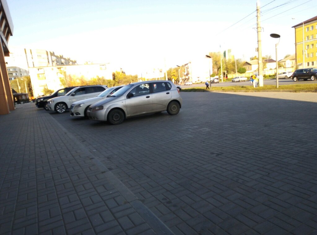 Otoparklar Car park, Astrahan, foto