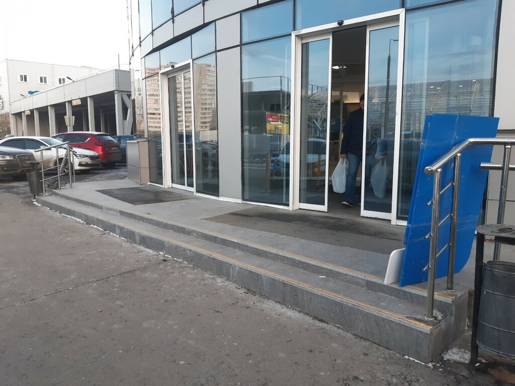 Isıtma sistemlerinin kurulumu ve bakımı Комплектэнергомонтаж, Moskovski, foto
