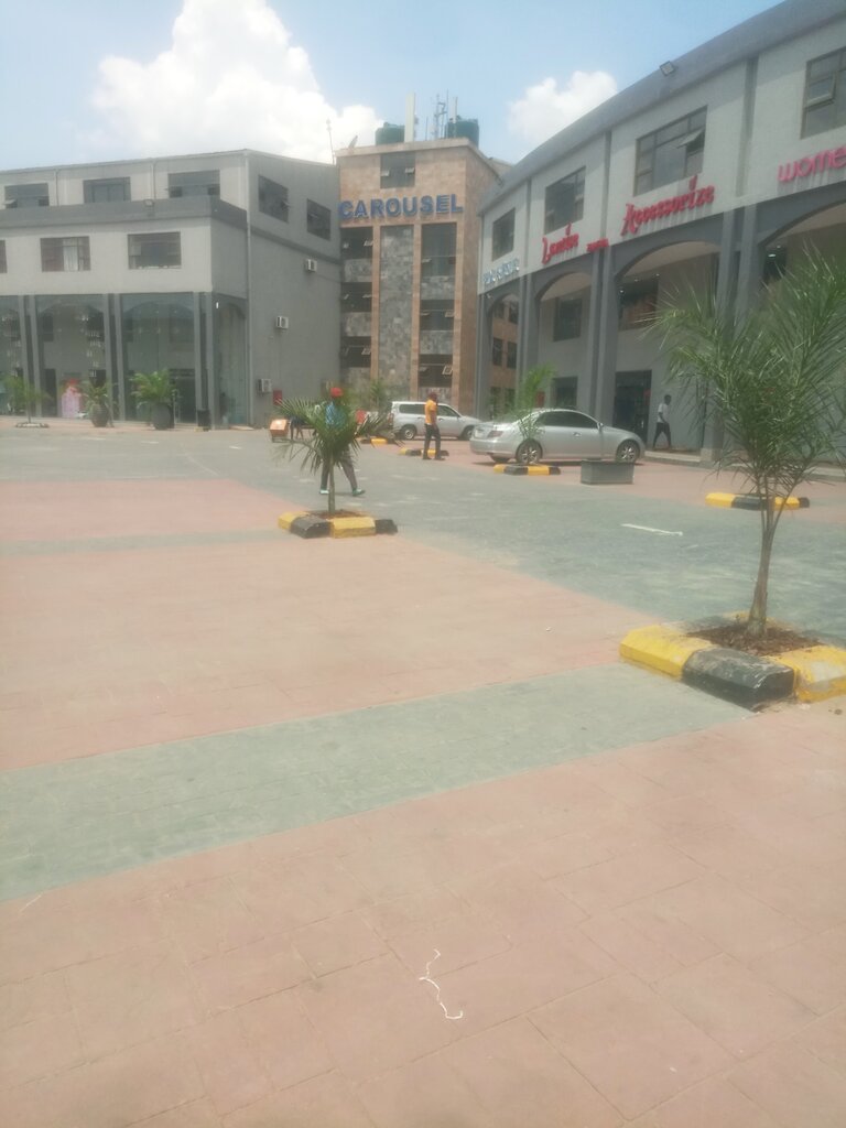 Lamba ve avize mağazaları Carousel, Lusaka, foto