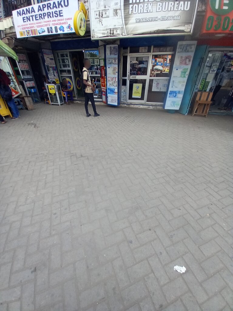 Cep telefonu ve aksesuarları satış mağazaları Nana Apraku Enterprise, Akra, foto