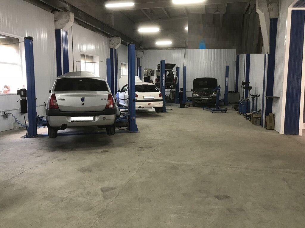 Otomobil servisi AvtoStejtServis, Moskova, foto