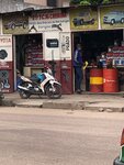 Est Tc16 cheikina (Brazzaville, Commune de Moungali, Rue Loubomo), banyo ve klozet mağazaları  Brazzaville'den