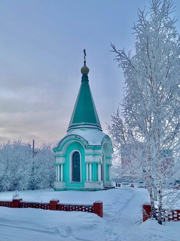 Şapel, haç anıtı Chapel of Saint George the Victorious, Kansk, foto