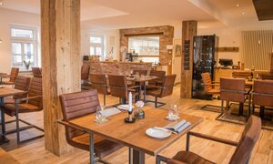 Neos - Restaurant & Weinbar (Liniusstraße No:4, Cochem), bar