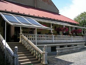 Ing. Miroslav Adamčák - Reštaurácia Dvor U Jozefa (Banskobystrický kraj, mesto Lučenec), restoran  Banska Bystrica Region'dan
