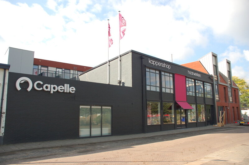 Peruk, kaynak, çıtçıtlı kaynak saç üreticileri Capelle Haarwerken & Kappersshop, Zwolle, foto