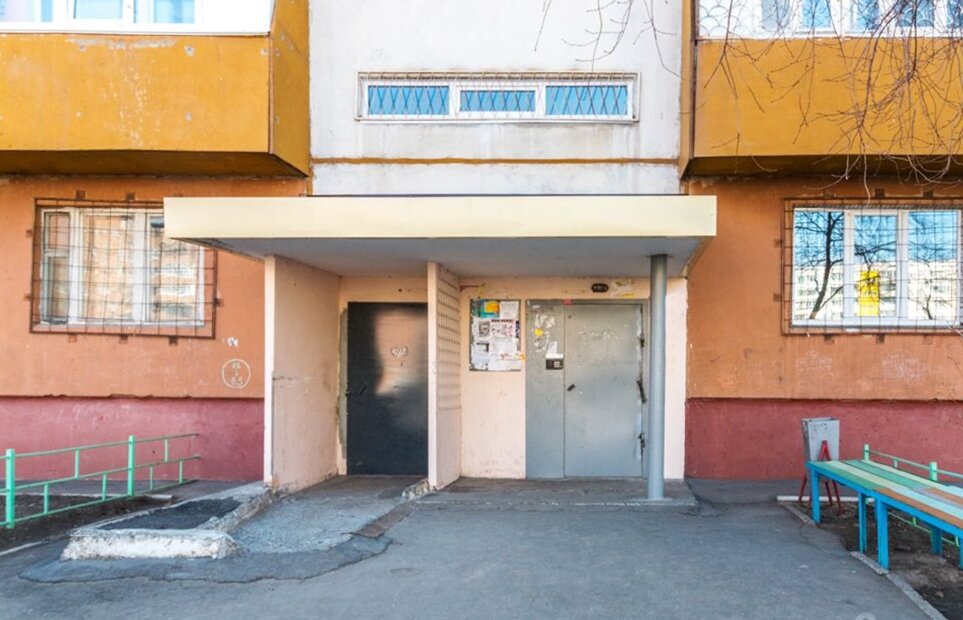 Bina, site yönetimi TSZh Levoberezhny-6, Omsk, foto