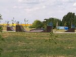 Скейт-площадка (Volgograd Region, Volzhsky, park kultury i otdykha Novy gorod), spor alanı  Voljski'den