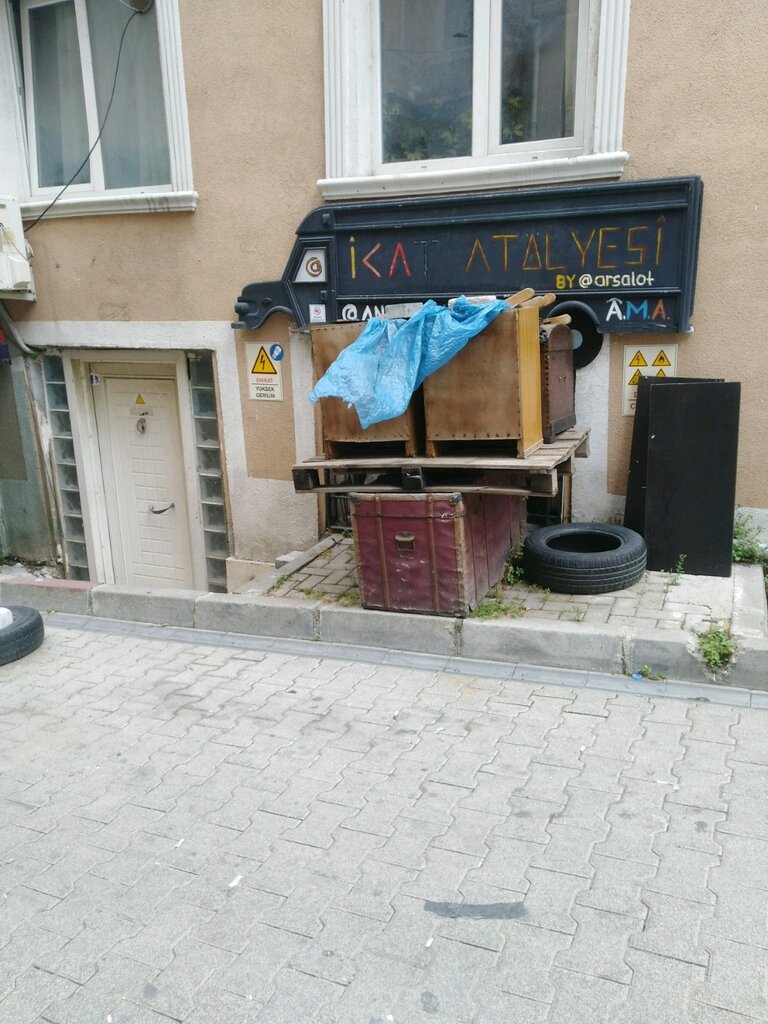 Antikacı dükkanları İcat Atölyesi, İstanbul, foto