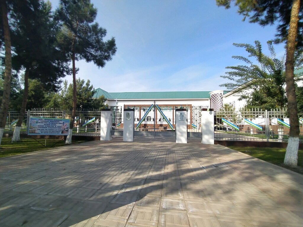 Meslek yüksekokulu Bank Koleji, Andican, foto