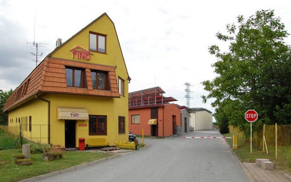Beton ve beton ürünleri üreticileri FINO-trade S. R. O. - Betonové výrobky Brno, Güney Moravya Bölgesi, foto