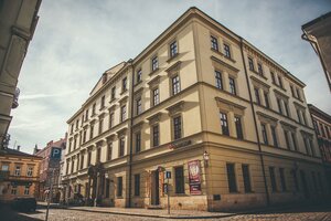 Boromeum Residence (Špitálská No:175/5), otel  Hradec Kralove'den