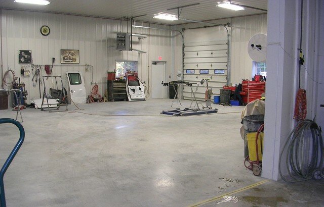 Oto kaporta B&j Auto Body, New Hampshire Eyaleti, foto