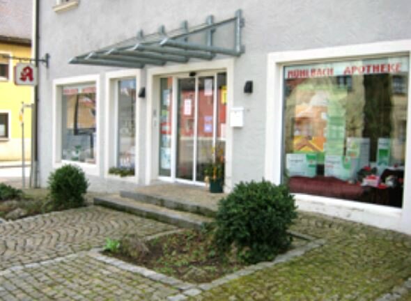 Eczaneler Apotheke an der Altmühltherme. Apothekerin Gesa Bayerköhler E. K., Bavyera, foto