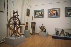 Mozhaisk Museum of Local History (Komsomolskaya Square No:2), müzeler ve sanat galerileri  Mojaysk'tan