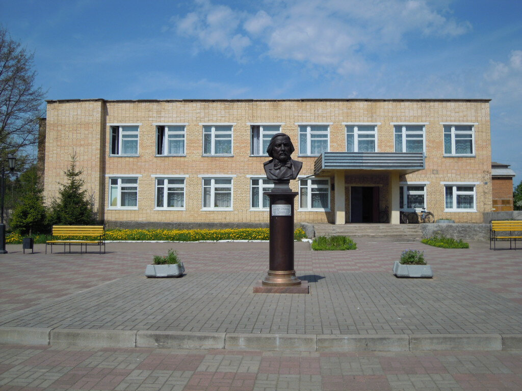 Kurs Detskaya muzykalnaya shkola im. M. I. Glinki, Mou Do, Yelnia, foto