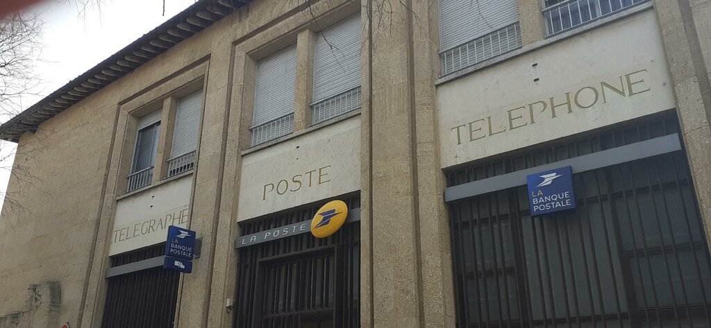 Postahane, ptt La Poste, Arles, foto