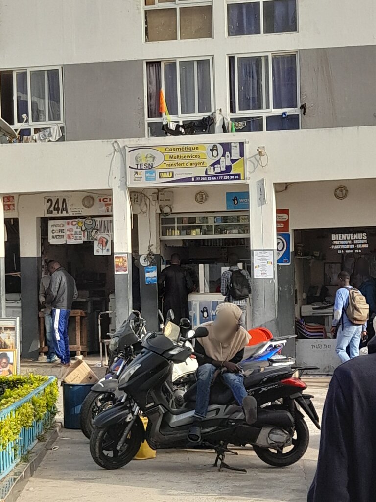 Para transferleri Orange Money, Dakar, foto
