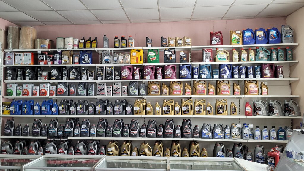 Araç bakım malzemeleri Avtozapchasti magazin Nemyatovskikh M. P. Ip, Sverdlovskaya oblastı, foto