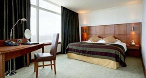 Mercure Cardiff Holland House Hotel & SPA (Wales, Cardiff, Newport Road), otel  Cardiff'ten