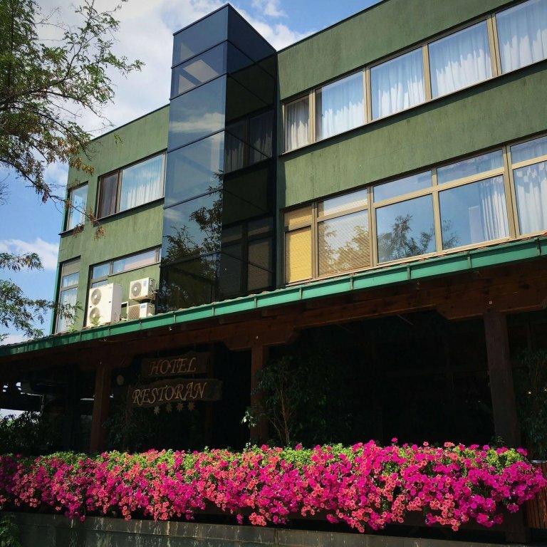 Otel The Hunter's Lodge Kamnik, Skopje, foto