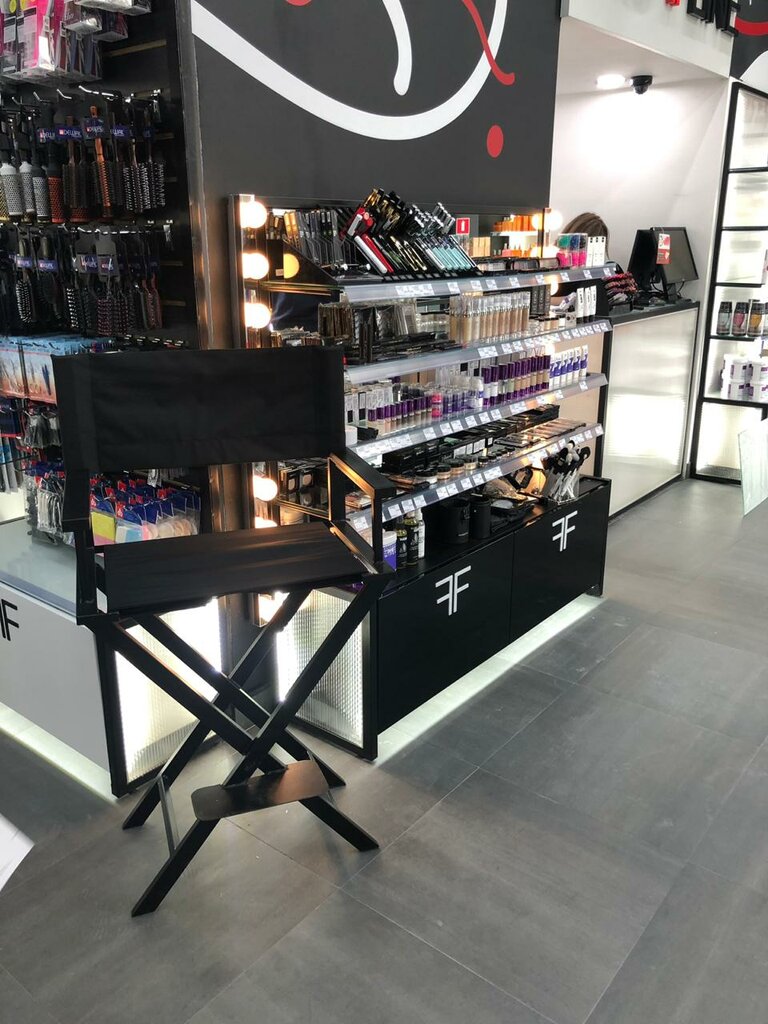 Güzellik merkezi ekipmanları Proffline, Moskova, foto