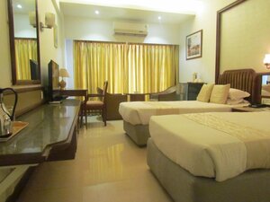 Hotel Kohinoor Park (State of Gujarat, Western Railway, Prabhadevi Railway Station), otel  Mumbai'den