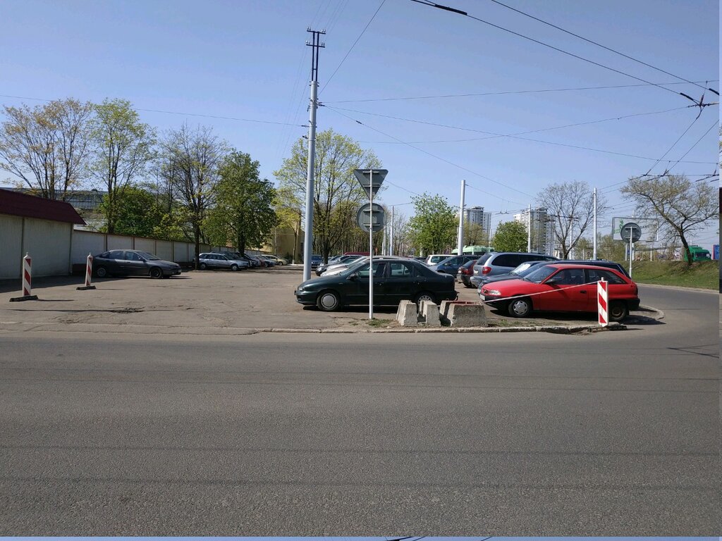 Otoparklar Car park, Minsk, foto
