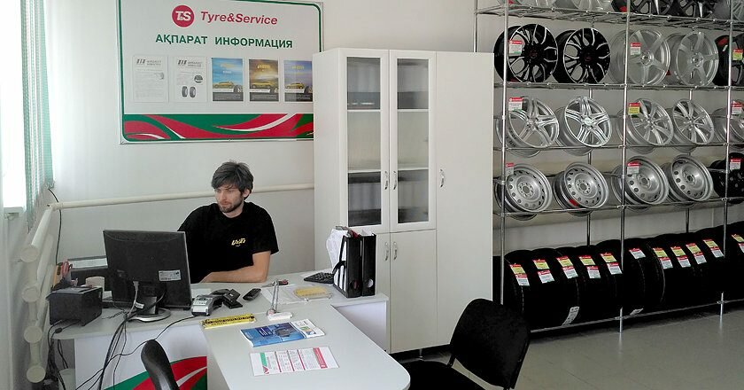 Jant ve lastikçiler Tyre&Service, Pavlodar, foto