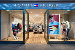 Tommy Hilfiger (Hohenzollernring No:58, Bayreuth), giyim mağazası  Bayreuth'tan