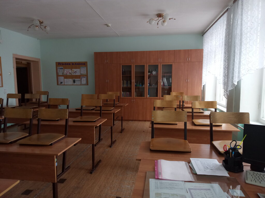 Ortaokul Srednyaya Obshcheobrazovatelnaya shkola, Ulyanovskaya oblastı, foto