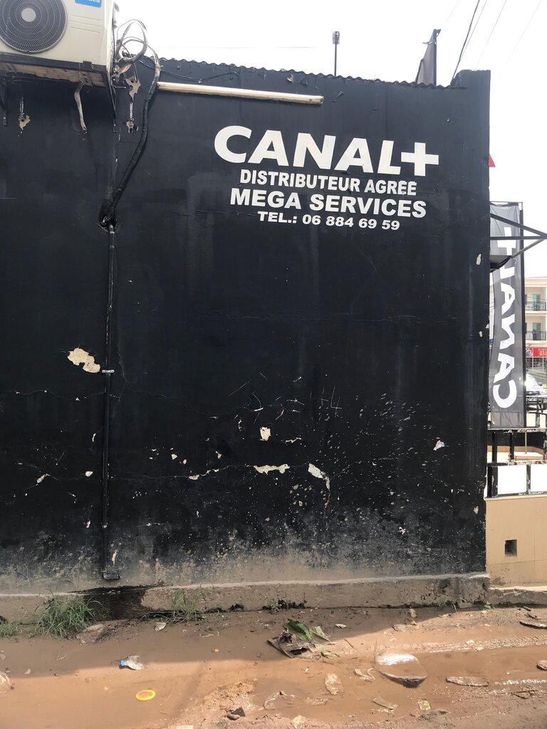 Online mağaza ofisi Canal+, Brazzaville, foto