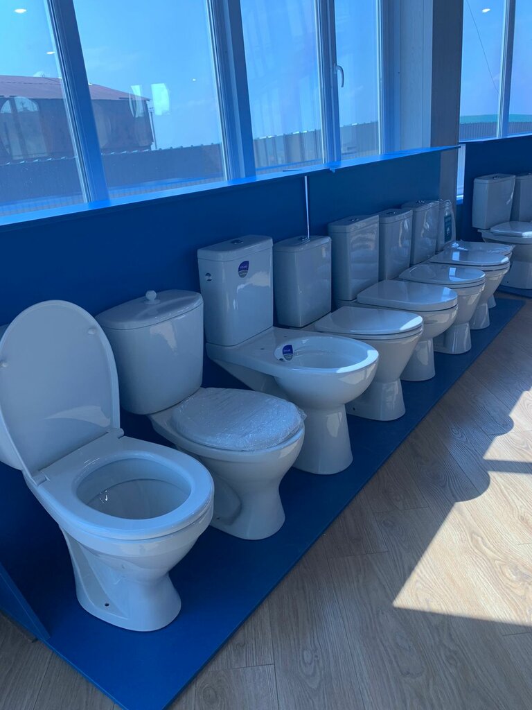 Banyo ve klozet mağazaları Territoriya Santehniki, Kırım Cumhuriyeti, foto