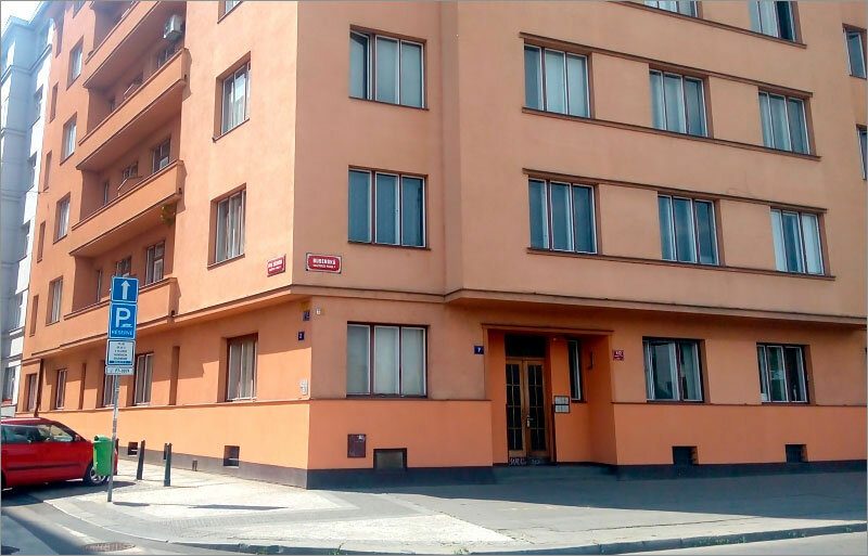 Unutulmaz olayların yeri Последний адрес Борковец Я. Информационный знак, Prag, foto