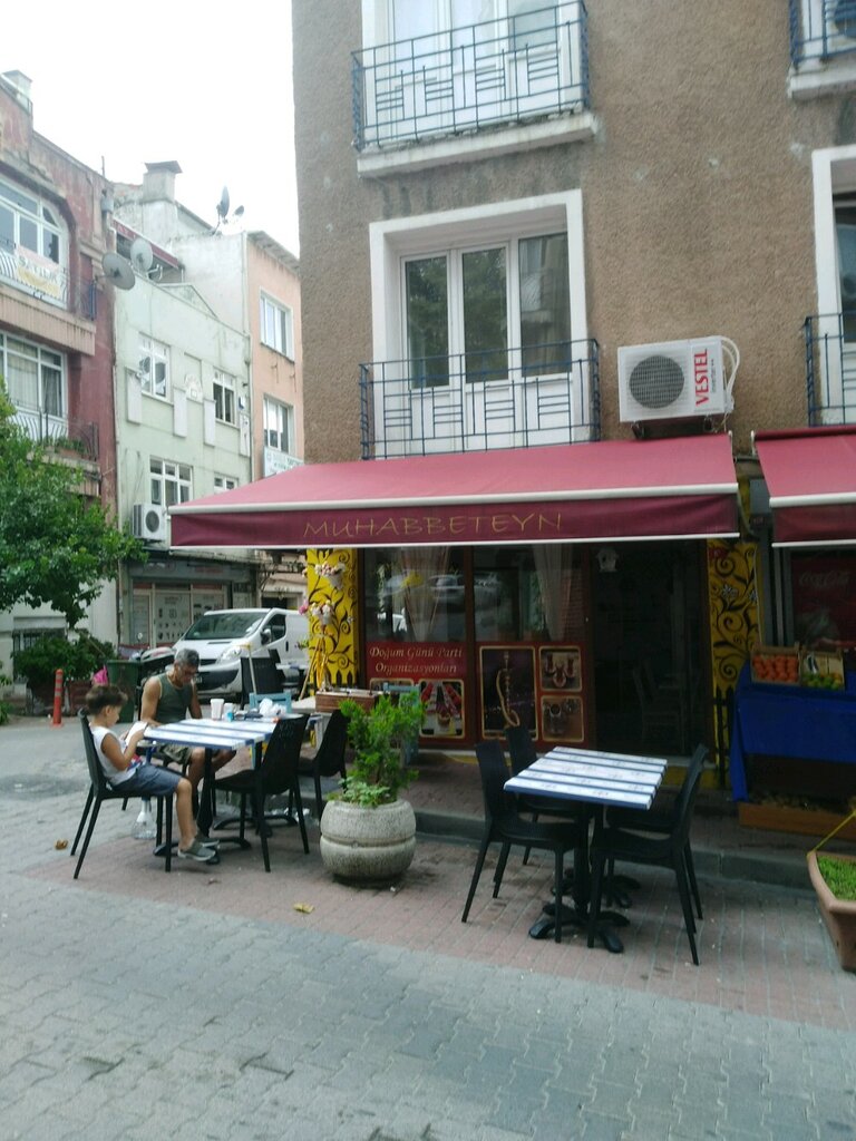 Kafe Muhabbeteyn Kitap & Cafe, İstanbul, foto
