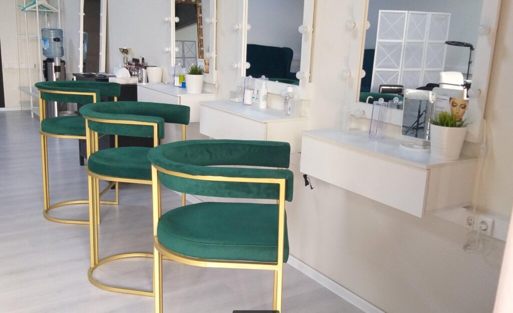 Güzellik merkezi ekipmanları Zerkalo Vvv, Moskova, foto