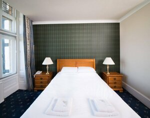 Royal Marine Hotel (Scotland, Argyll and Bute, Hunter's Quay), otel  İskoçya'dan
