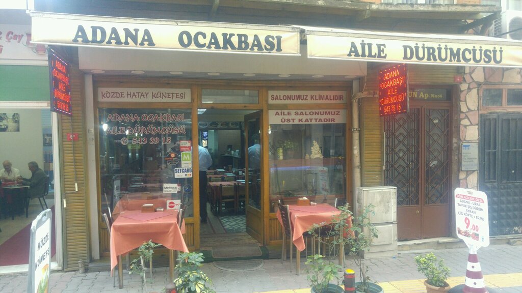 Kafe Adana Ocakbaşı Aile Dürümcüsü, İstanbul, foto