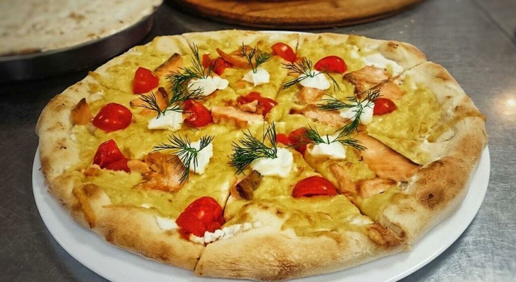 Kafe Пицца и мангал, Goriaçi Kliuç, foto