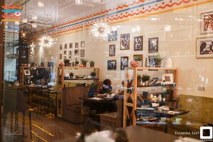 Delo (Kirova Street No:25), kafe  Kaluga'dan