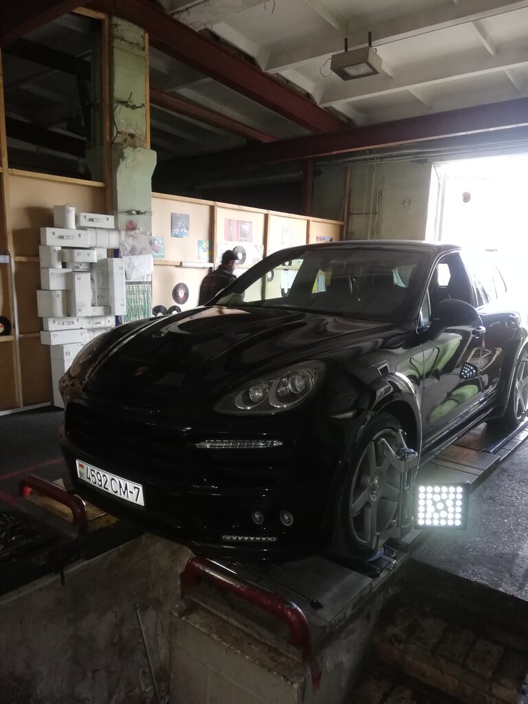 Otomobil servisi Sto Enf Servis, Minsk, foto