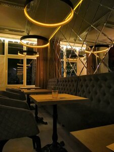 Grill Vino & Khachapuri (Aviatorov Baltiki Avenue No:11/1), restoran