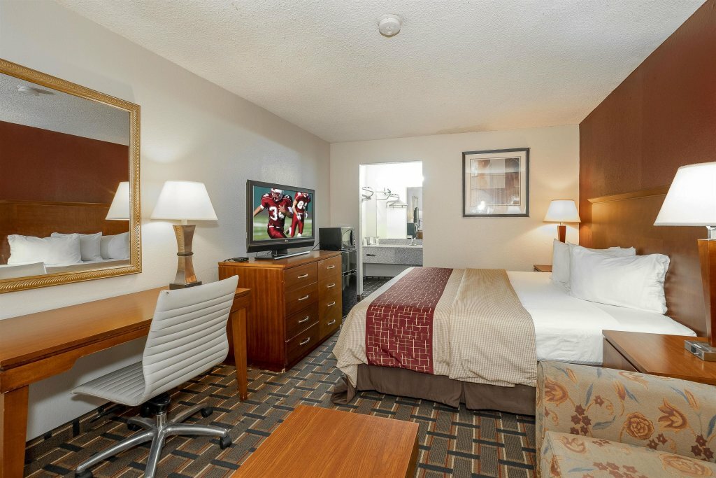 Otel Red Roof Inn and Suites Bossier City, Bossier City, foto