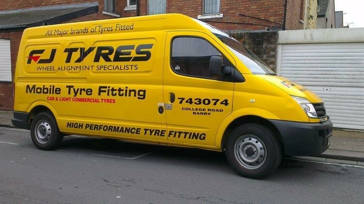 Otomobil ekspertizi F J Tyres - Barry Tyres, Barry, foto