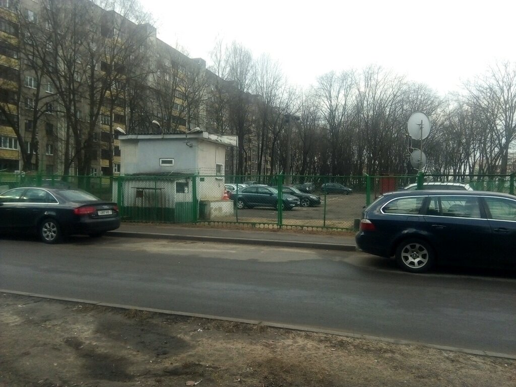 Garajlar Parking lot, Minsk, foto