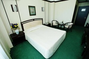 Hotel Malibu (Constanţa, Constanţa, bulevardul Mamaia), otel  Constantsa'dan