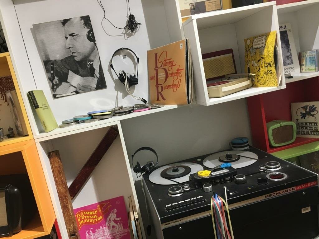 Müzeler ve sanat galerileri Teatral'nyj muzej im. A. A. Bahrushina, Muzej-studiya Radioteatra, Moskova, foto